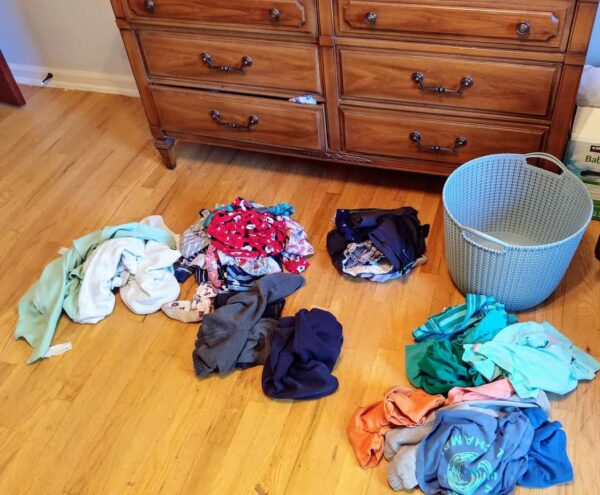 Easy Peasy Laundry: 3 Step System to Eliminate Laundry Overwhelm